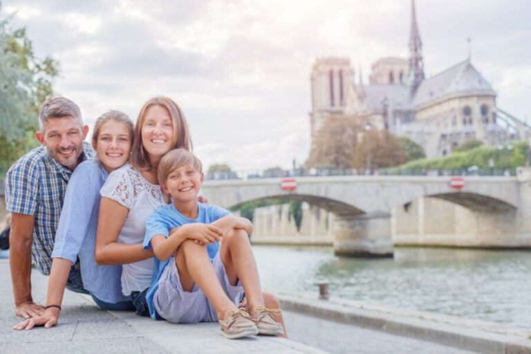 Paris: Private Family Tour, Highlights and Museum Visit - Why This Tour Works Well for Families
