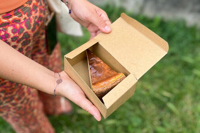 Pastries & Stories of Lyon with a Local Guide - The Food & Tasting Experience