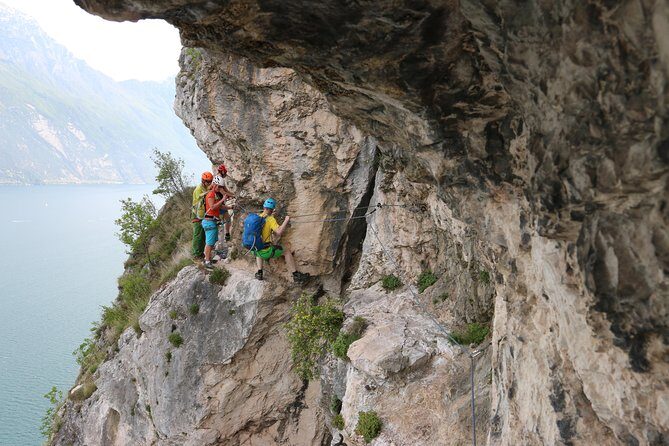 Path of the Smugglers - The Equipment and Safety