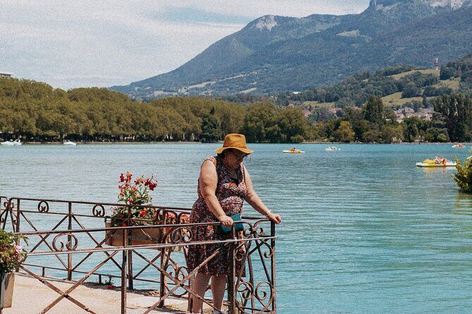 Pérouges & Annecy Private Day Trip with Food Tasting from Lyon - Value for Money