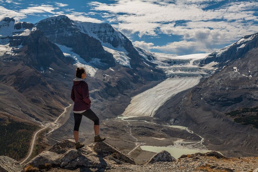 Wilcox Peak trail overlook of the Athabasca Glacier and Columbia Icefield
