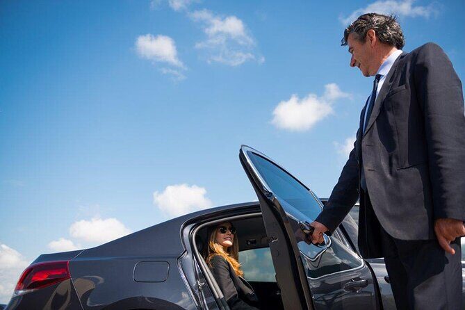 Pick-up from Hotel to Berlin Airport by Private Car - FAQ