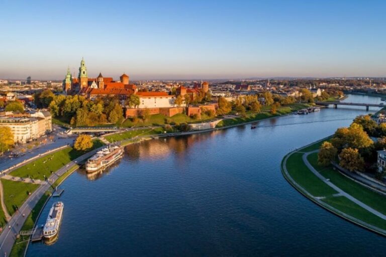 Picturesque Cruise on the Vistula in the Heart of Krakow - Authenticity and Reviews: What Tourists Are Saying