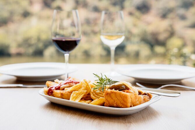 Pinhão: Douro River Cruise with Lunch Included - Who Should Consider This Tour?