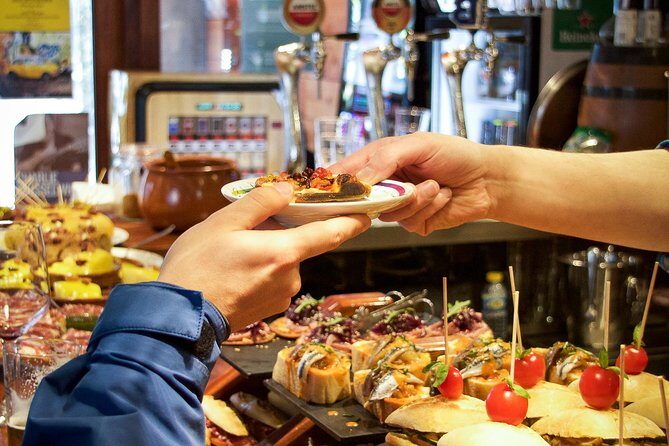 Pintxo and Tapas tour with local Food Expert - Why This Tour Works