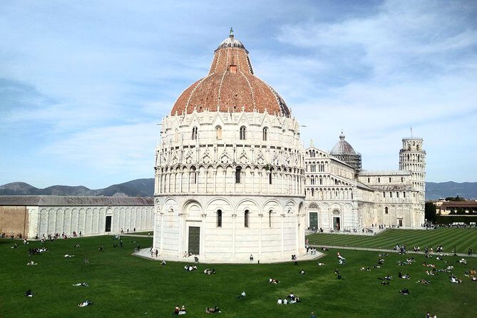 Pisa Guided Walking Tour in Miracoli Square - The Sum Up