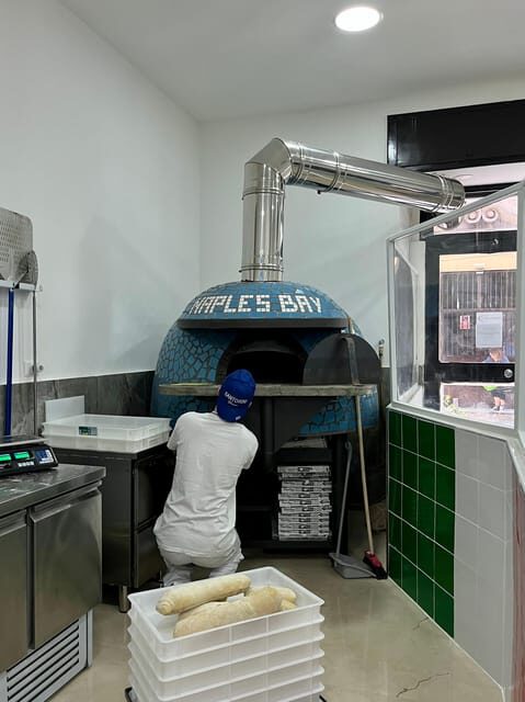 Pizza-Making Workshop by night with glass of wine - An In-Depth Look at the Pizza-Making Experience