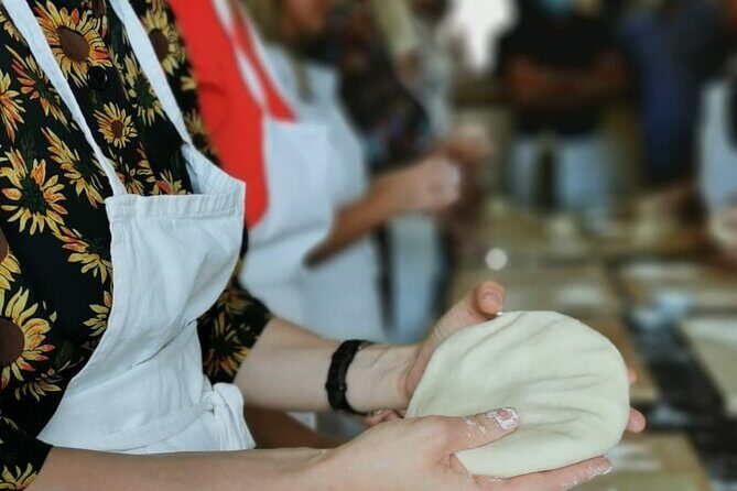 Pizza Masterclass and Wine Tour in the Minardi Vineyard - The Experience in Context