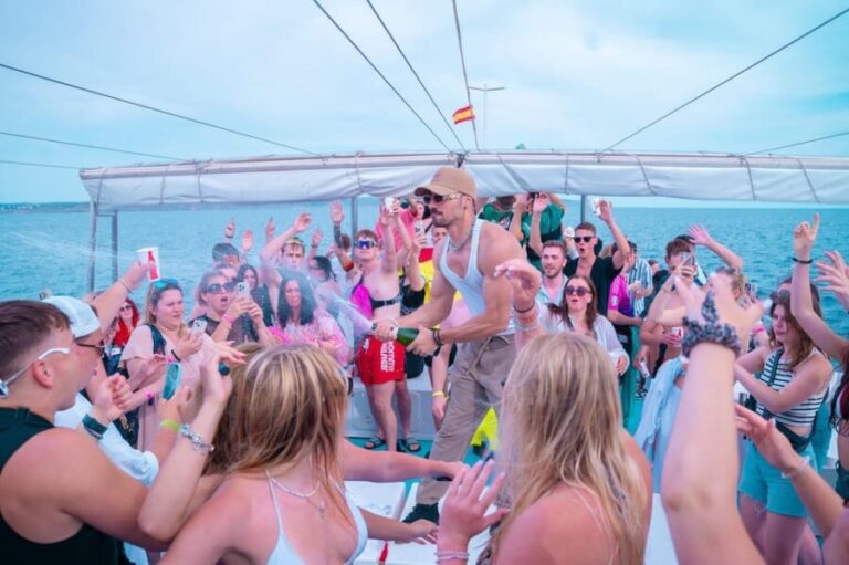 Playa de Palma: Boat Party with DJ, Buffet and Entertainment - What You Can Expect from the Mallorca Boat Party