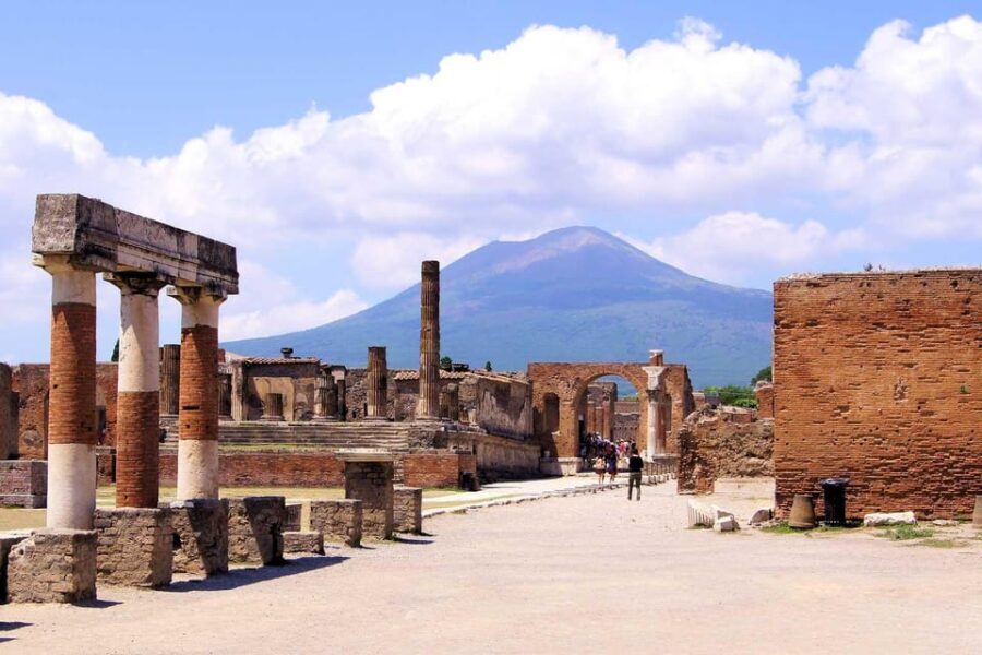 Pompeii: 2H group guided tour with a certified guide - The Itinerary Breakdown