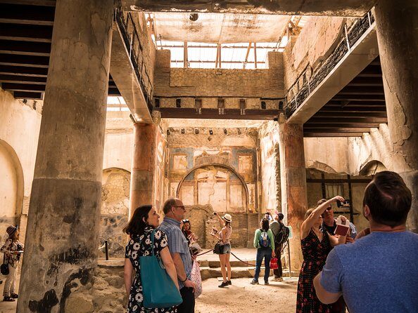 Pompeii and Herculaneum Private Walking Tour with an Archaeologist - What Makes This Tour Stand Out