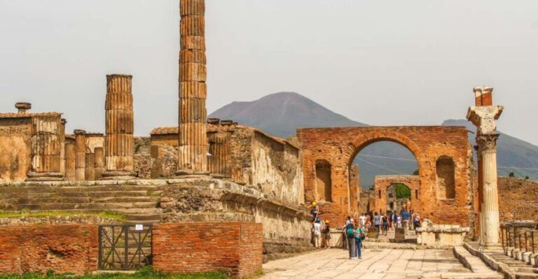 Pompeii: Small Group Guided Tour and Skip-the-Line Ticket - Deep Dive into the Itinerary