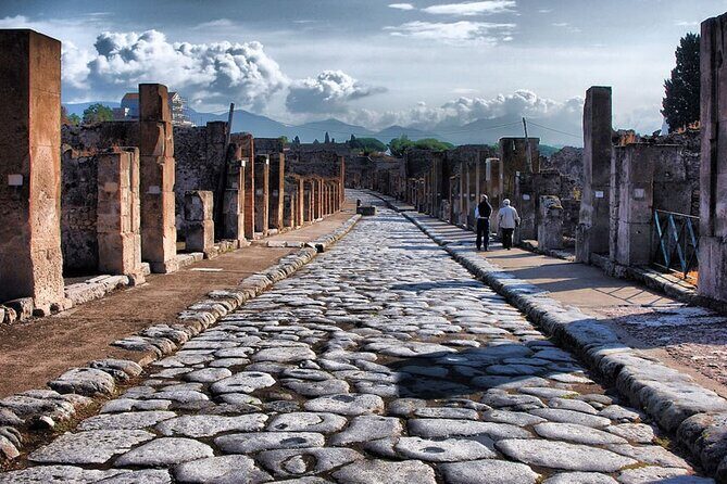 Pompeii Small Group Tour - Tickets Included - In-Depth Look at the Itinerary