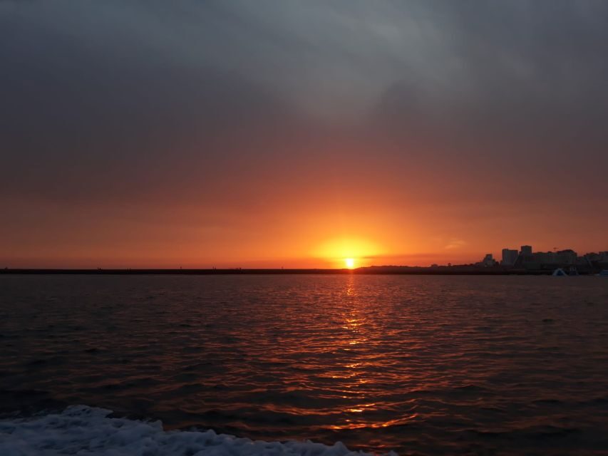 Portimão: Guided Coastal Caves Tour by Boat - Practical Details and Tips