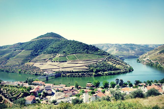 Porto: Day Trip to Douro including lunch and Rivercruise - Realistic Expectations Based on Reviews