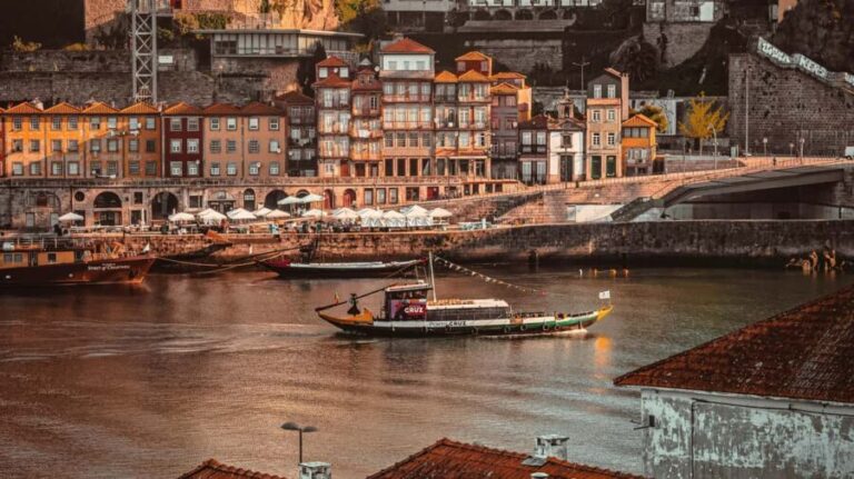 Porto: Explore 6 Iconic Bridges on an Authentic Rabelo Boat - Practical Tips for Your Cruise