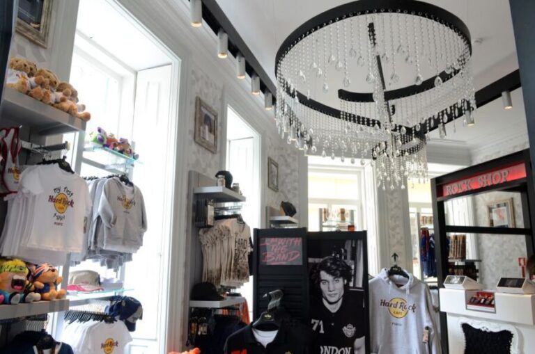 Porto: Hard Rock Cafe Skip-the-Line with Set Menu - The Realities: What Travelers Are Saying