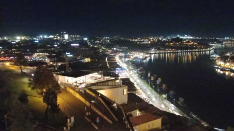 Porto / Lisbon Transfer with Nazaré & Óbidos - What Youll Get for the Price