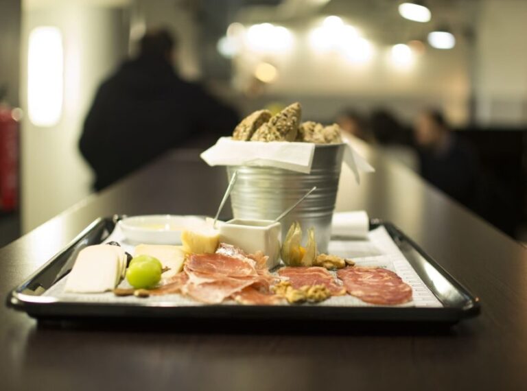 Porto: Private Walking Food Tour with Tastings - Why the Tour Delivers Excellent Value