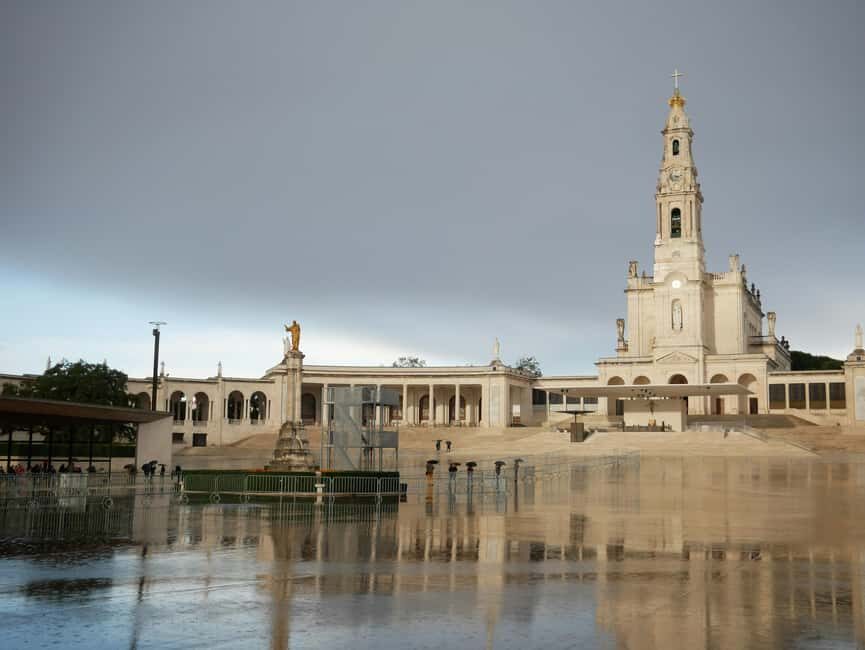 Portugals Gems: Fátima, Grutas da Moeda, Nazaré & Óbidos - What’s Included & What’s Not