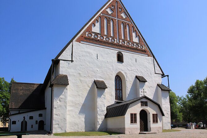 Porvoo Old Town & Riverside Heritage Guided Tour from Helsinki - Authentic Experiences and Hidden Gems