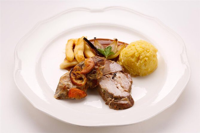 Postojna Cave & Photostop Predjama castle - Group Tour from Koper - Who Is This Tour Best For?