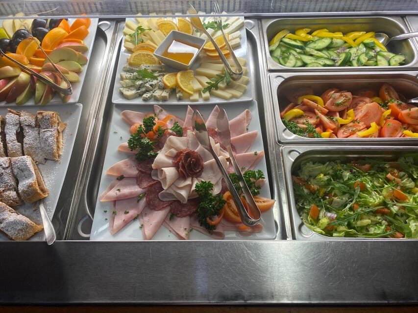 Prague: 2-Hour Historic Boat Cruise with Delicious Lunch - The Vessel: Maria Croon