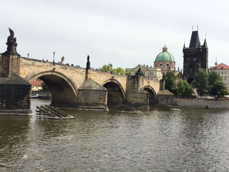 Prague: 3-hour Evening River Cruise with Dinner - Additional Details & Practical Tips