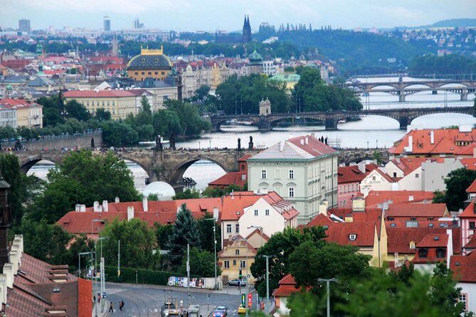 Prague Bike Tour - Stunning Viewpoints, Castle, City & Park - What’s Included and How It Adds Value