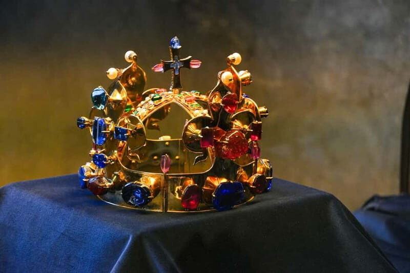 Prague Castle Interiors: Small-Group Tour with Local Guide - Who Is This Tour Best For?