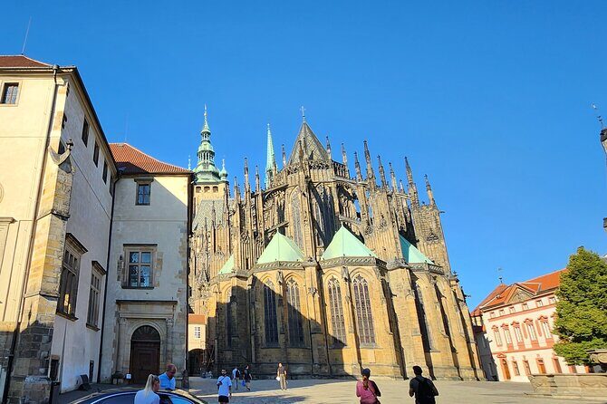 Prague Castle Private Walking Tour - Detailed Breakdown of the Itinerary