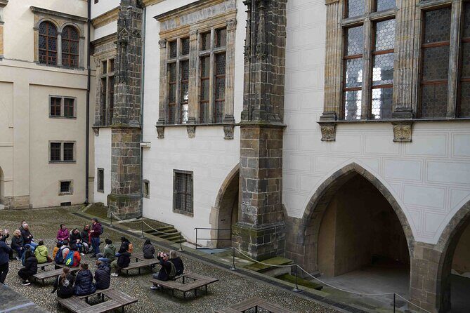 Prague Castle Walking Tour (Tip-based tour) - Practical Details and Tips for Travelers