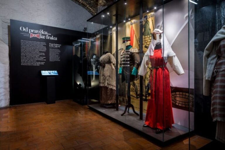 Prague: House at the Golden Ring Entry Ticket - Practical Details & Tips for Visiting