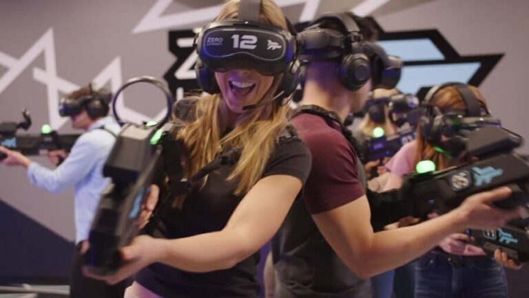Prague: Immersive VR multiplayer experience - The Equipment and Technology