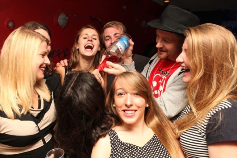 Prague: New Year's Eve Pub Crawl & Karlovy Lazne Club Entry - Who’s This Tour Best Suited For?