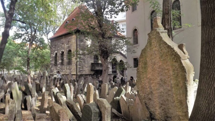 Prague: Prague Castle, Jewish Quarter, Clock Tower Admission - The Practical Aspects of the Tour