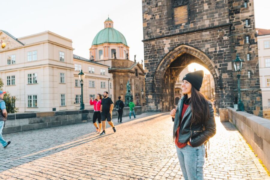 Prague: Professional Photoshoot at Charles Bridge - What to Expect from the Photoshoot Experience