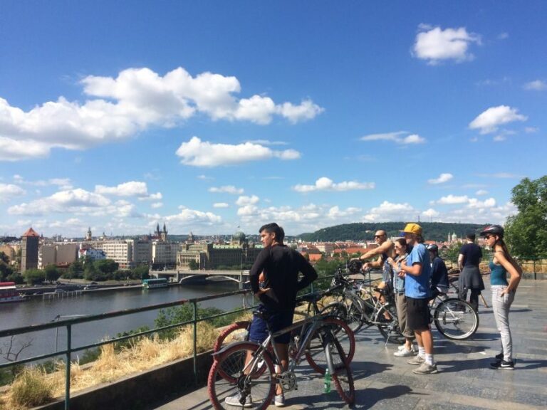 Prague: Stunning Viewpoints, Castle, City & Park Bike Tour - The Scenic Heights: Letna and Petrin Parks