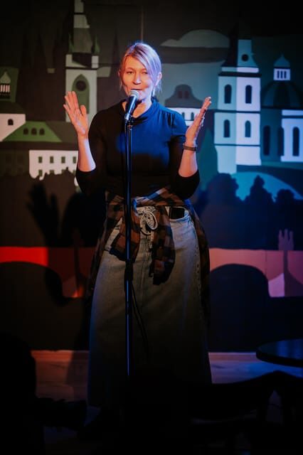 Prague: Tuesday Stand-Up Comedy in English - Atmosphere and Audience Engagement