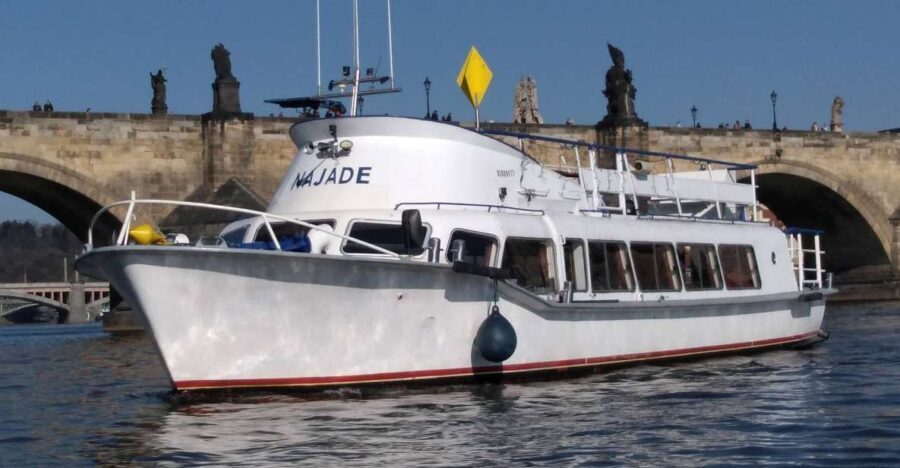 Prague: Vltava River Private Boat Party with Drinks - Who Will Love This Experience?