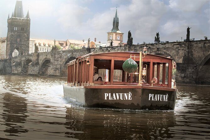 Prague Walking Tour with River Boat Cruise and Lunch - 6 hours - Who Should Consider This Tour?