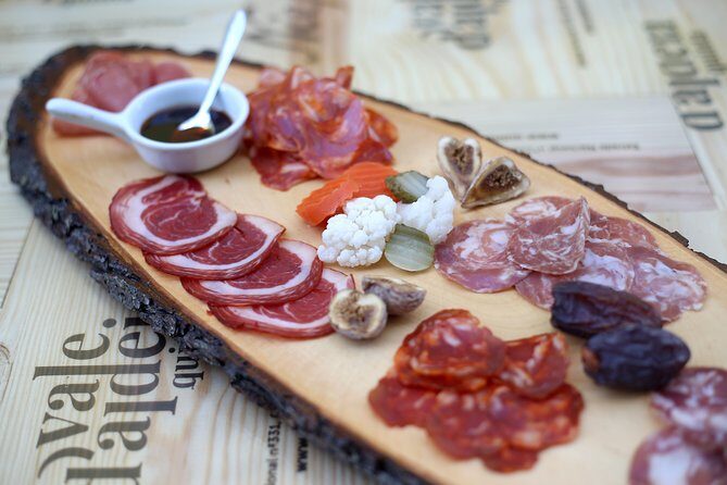 Premium Lisbon Port Wine and Tapas Tasting - The Setting and Arrival