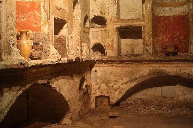 Private 2 hour guided tour of St. Peter's Basilica with Dome - Inside St. Peter’s Basilica: Artistic Highlights