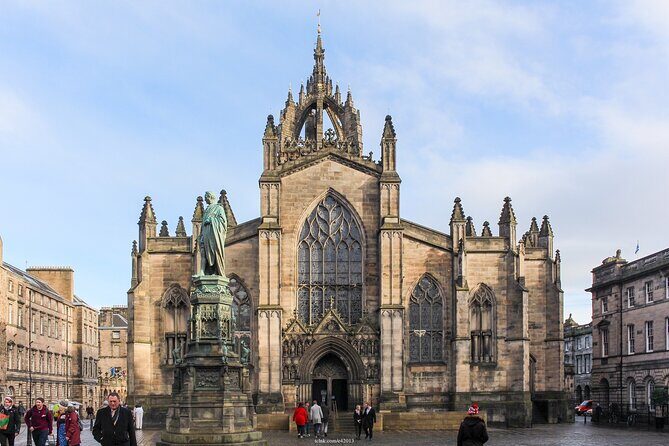 Private 4h Walking Tour in Edinburgh with Edinburgh Castle Tour - Who Will Love This Tour?