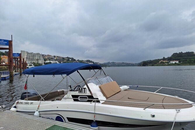 Private 6 Bridges Cruise with Tapas and Port Wine - The Experience Itself: What to Expect