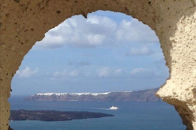 Private 6 hour guided tour in Santorini !!! - The Sum Up