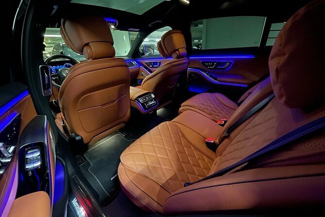 Private Airport Transfer Amsterdam Airport to or from Amsterdam - Meeting Points and Pickup Details