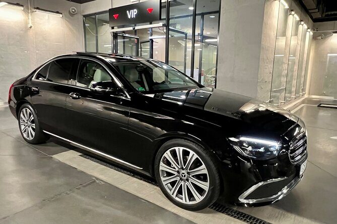 Private Airport Transfer (GDN) to City Center Gdansk (1-3 PAX) - Vehicle and Comfort