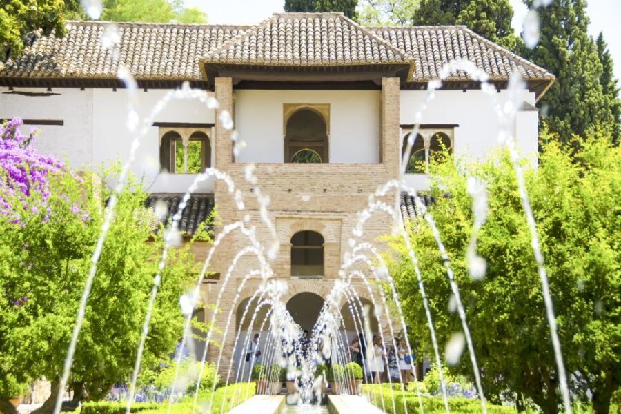 Private Alhambra Tour From Malaga & Surrounds - The Itinerary Breakdown: What to Expect
