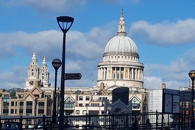 Private Arrival Transfer: Gatwick Airport to Central London - The Experience in Practice